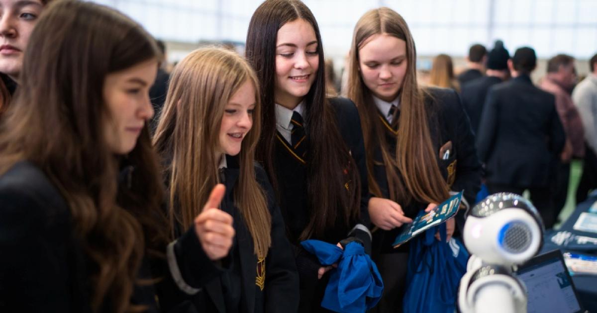 Fantastic turn out for Labour Market Partnership Careers Fair in ...