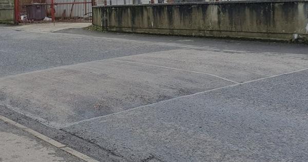 Misery for motorists as Spamount speed ramps yet to be painted - Alpha ...