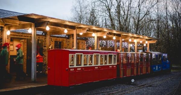 All aboard the Santa Express at Oakfield Park - Photo 1 of 1 - Alpha ...