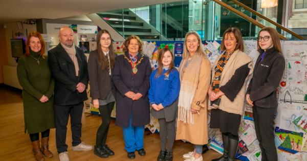 Mayor launches festive Christmas cards while supporting local charities ...