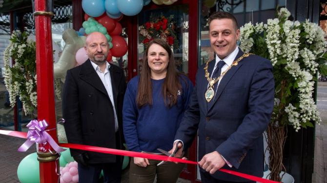 'Pop up' shop launches at Strabane Pagoda - Photo 1 of 1 - Alpha ...